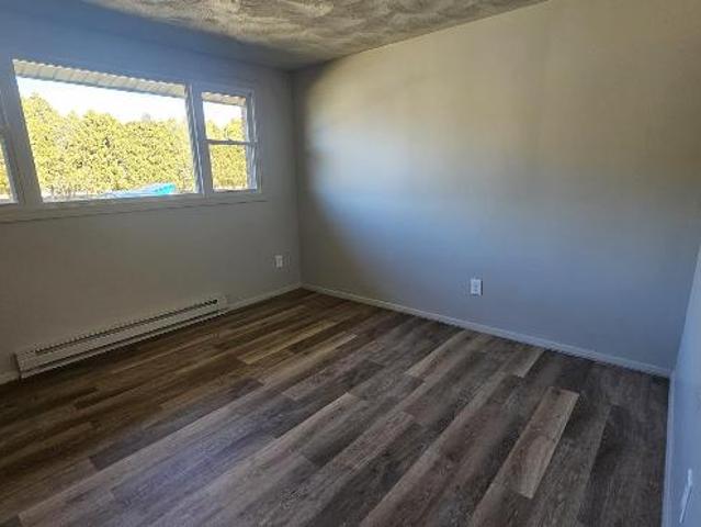2 Br, 1 bath, Apartment 71 American Legion Highway