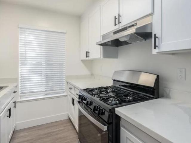 2 Br, 1 bath, Apartment 724 Cottonwood St
