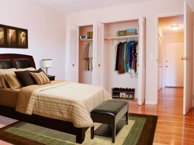 2 Br, 1 bath, Apartment 725 Adams Street