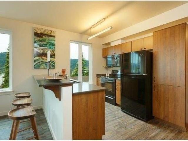 2 Br, 1 bath, Apartment 7227 N Philadelphia Ave
