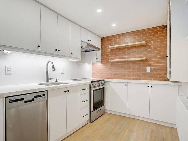 2 Br, 1 bath, Apartment 75 Kendal Ave