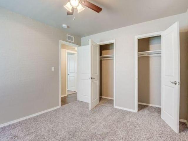 2 Br, 1 bath, Apartment 7908 Hemingford Ct
