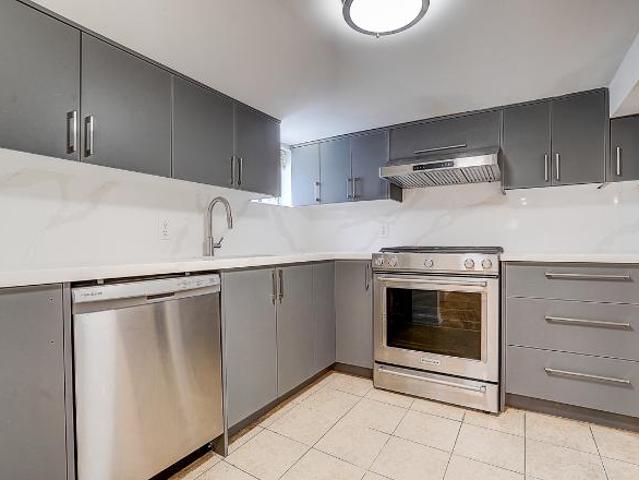 2 Br, 1 bath, Apartment 79 O&apos connor Drive