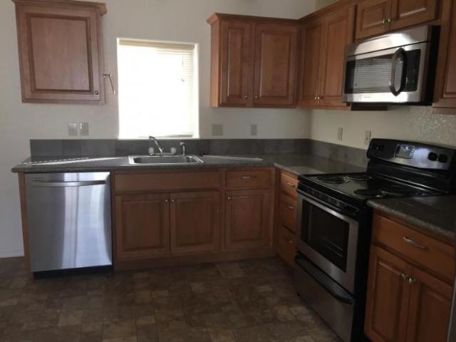 2 Br, 1 bath, Apartment 805 Dakota