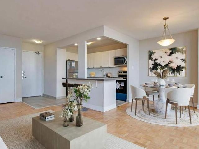 2 Br, 1 bath, Apartment 80 Forest Manor Road