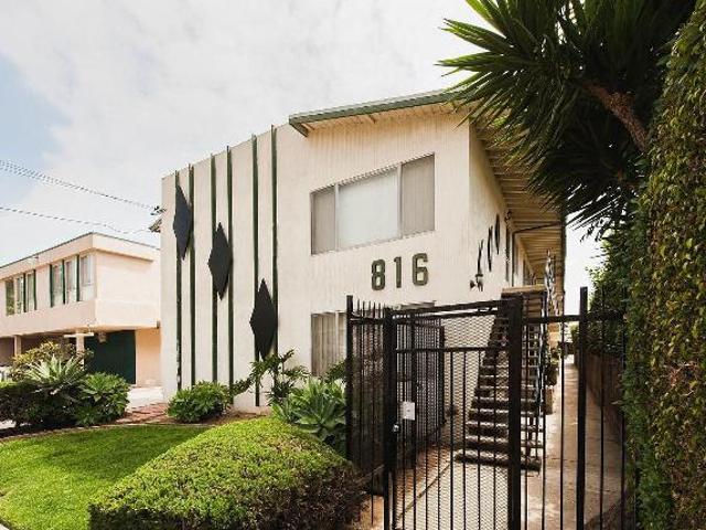 2 Br, 1 bath, Apartment 816 N Victor Ave