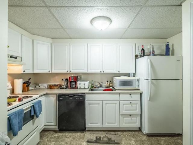 2 Br, 1 bath, Apartment 818 Ohio St