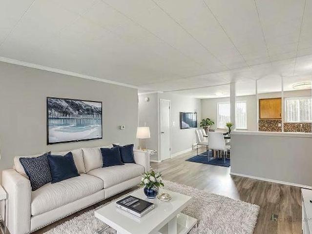 2 Br, 1 bath, Apartment 8220 West 16th Place