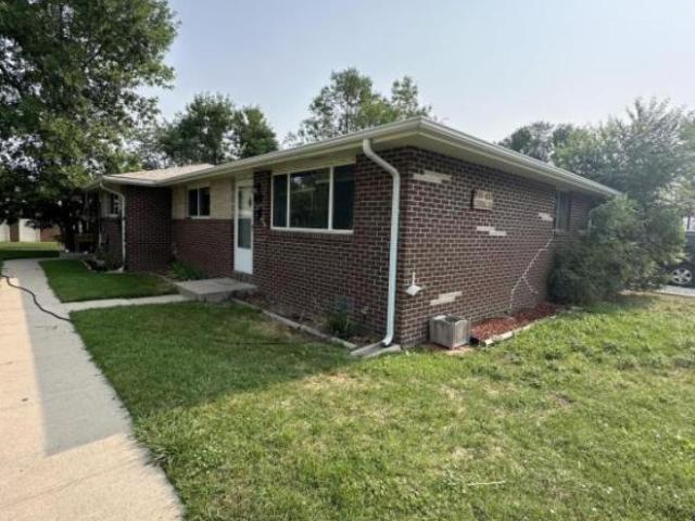 2 Br, 1 bath, Apartment 835 Franklin Ave