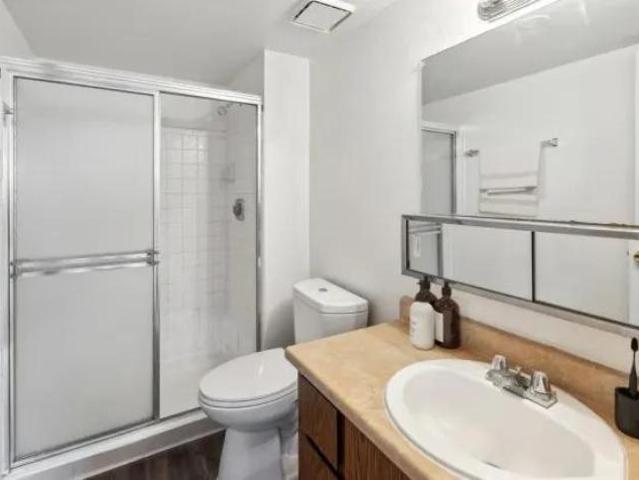 2 Br, 1 bath, Apartment 8485 E 22nd St