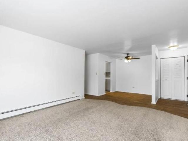 2 Br, 1 bath, Apartment 8580 W 100th Terr