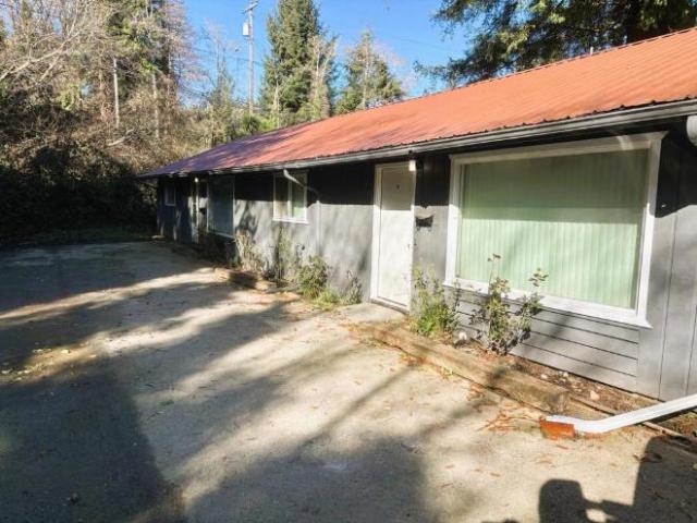 2 Br, 1 bath, Apartment 870 Kruse Ave