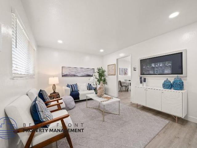 2 Br, 1 bath, Apartment 870 899 S Philadelphia St