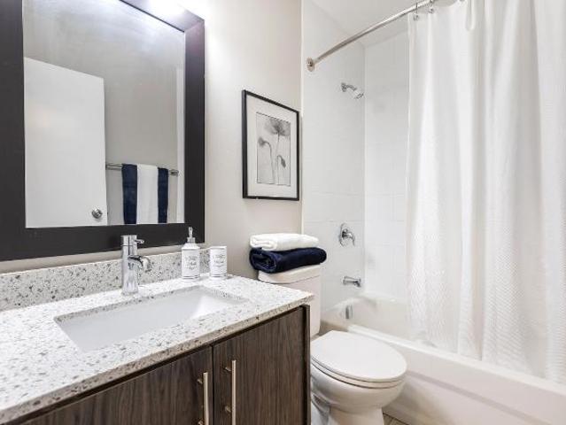 2 Br, 1 bath, Apartment 882 Kipps Lane