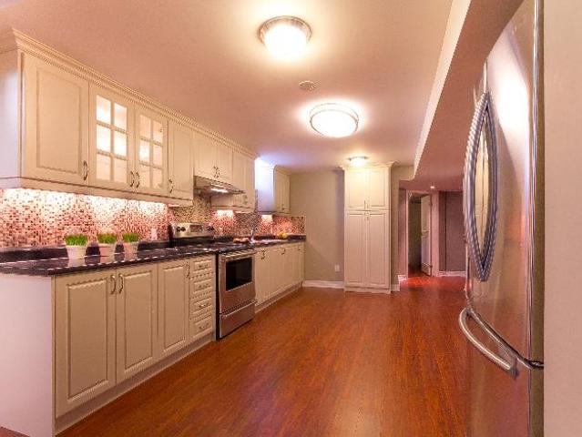 2 Br, 1 bath, Apartment 900 Somerville Terrace