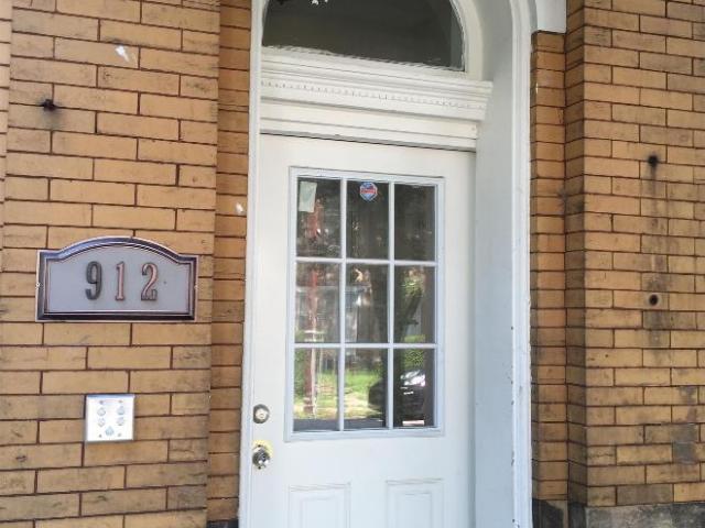 2 Br, 1 bath, Apartment 912 Portland St