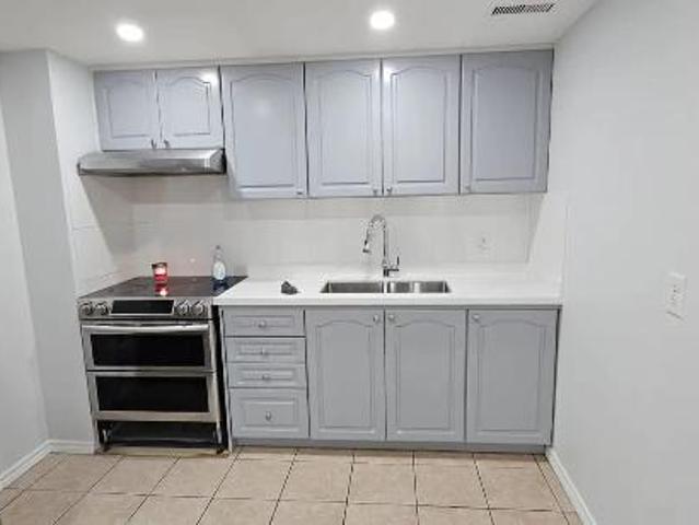 2 Br, 1 bath, Apartment 91 Vivians Crescent