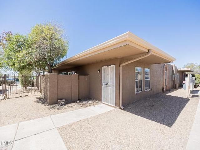2 Br, 1 bath, Apartment 925 W Peoria Avenue