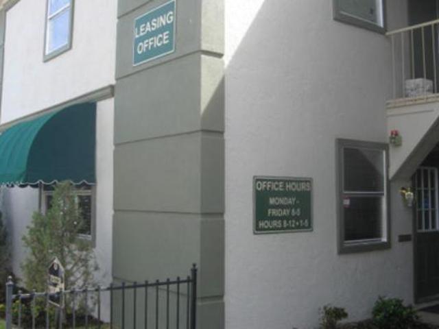 2 Br, 1 bath, Apartment 9211 Dale Lane Court