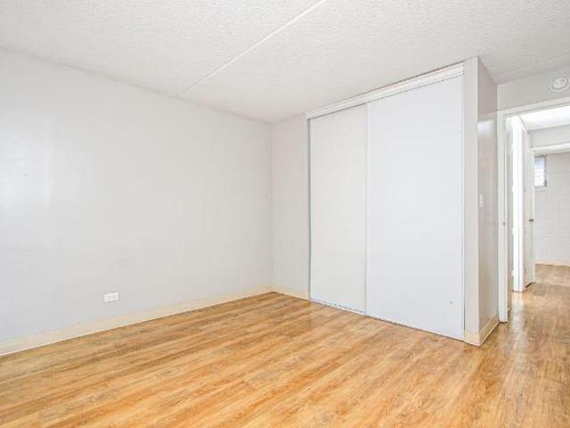 2 Br, 1 bath, Apartment 94 344 Pupumomi St