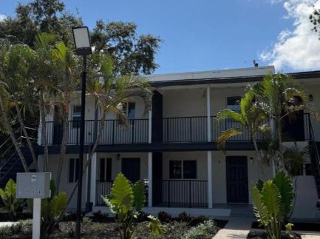 2 Br, 1 bath, Apartment 954 NW 34th Ave