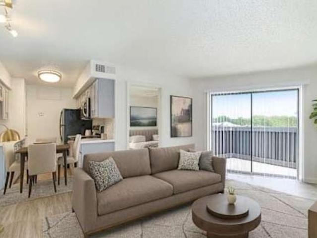 2 Br, 1 bath, Apartment 9505 Royal St