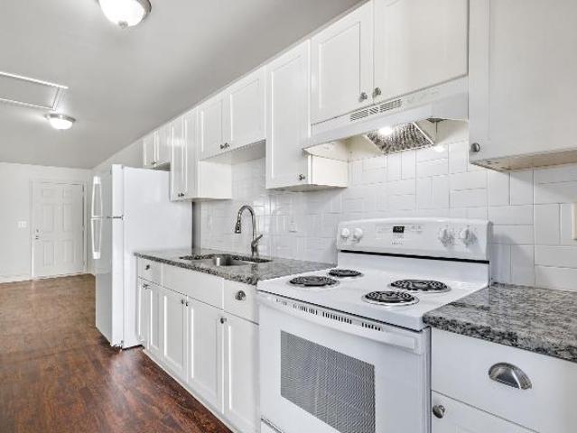 2 Br, 1 bath, Apartment 969 Forest Avenue