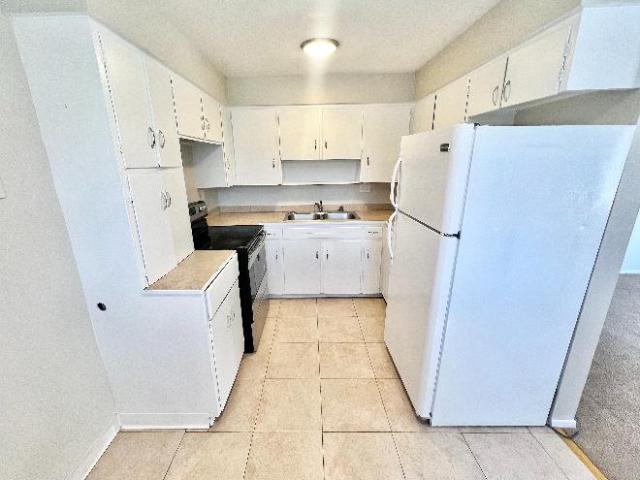2 Br, 1 bath, Apartment 9905 West 21st Avenue