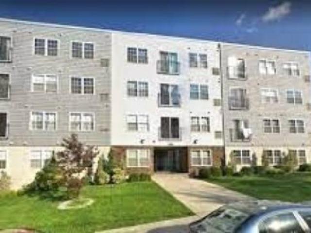 2 Br, 1 bath, Apartment 9 8th Avenue