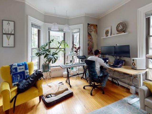1 Br, 1 bath, Apartment 9 Story St