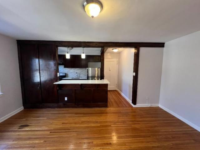 2 Br, 1 bath, Condo 43 Branchbrook Place