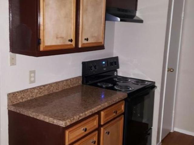 2 Br, 1 bath, Condo 4015 Hwy 90