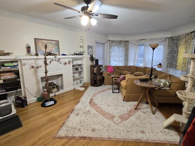 2 Br, 1 bath, Condo 4019 N Mozart Street