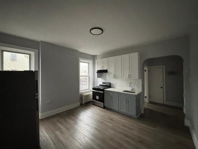 2 Br, 1 bath, Condo 401 Central Ave