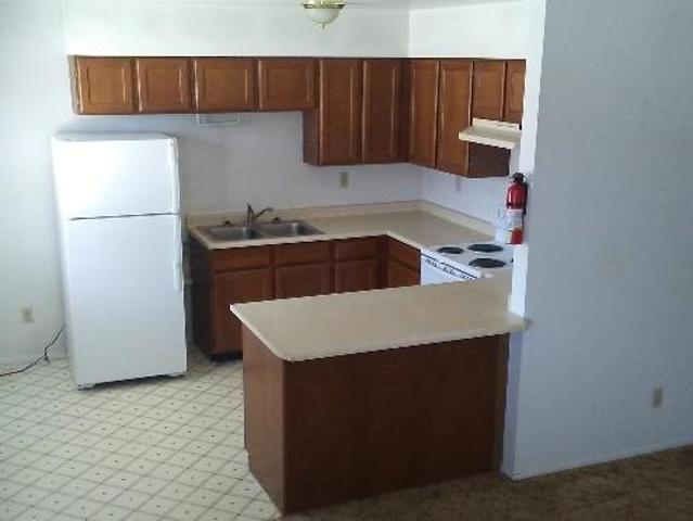 2 Br, 1 bath, Condo 402 W Morgan Ave