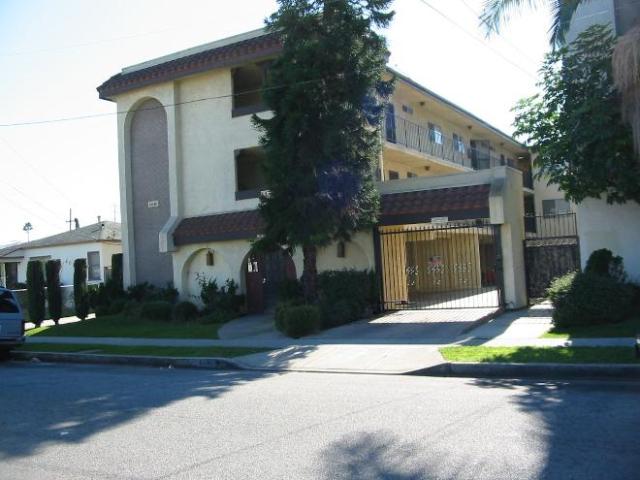 2 Br, 1 bath, Condo 4040 W 130th Street