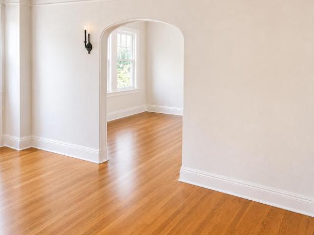 2 Br, 1 bath, Condo 404 S Maple Ave