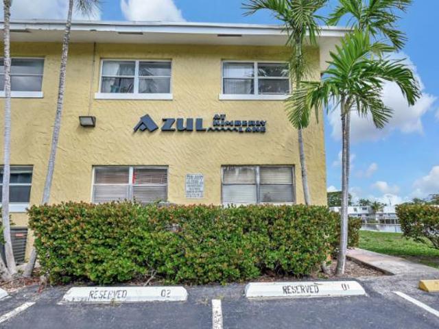 2 Br, 1 bath, Condo 4051 NE 13th Ave