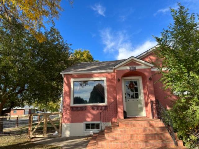 2 Br, 1 bath, Condo 405 4th Frederick Co