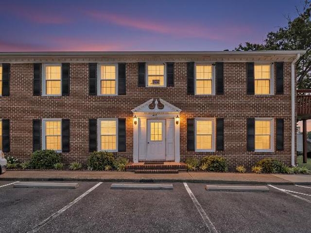 2 Br, 1 bath, Condo 405 Erle Cres