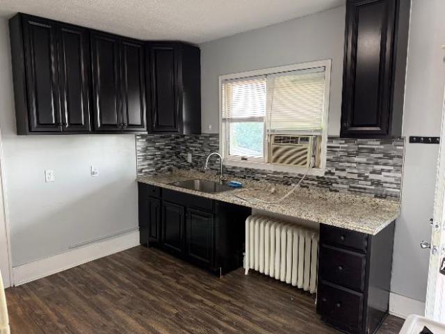 2 Br, 1 bath, Condo 407 Elm Rd