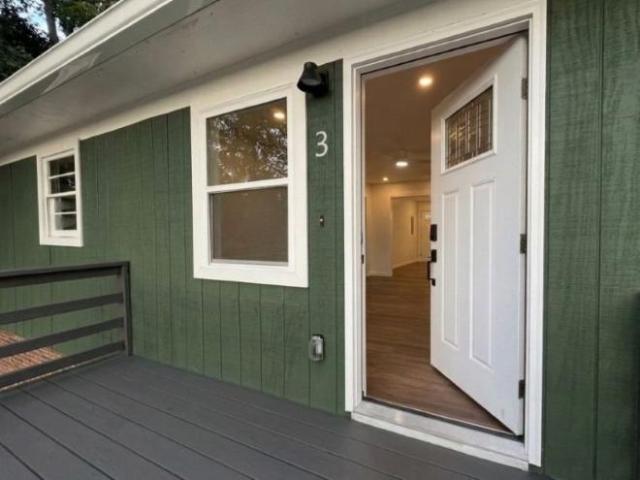2 Br, 1 bath, Condo 408 Old Central Road