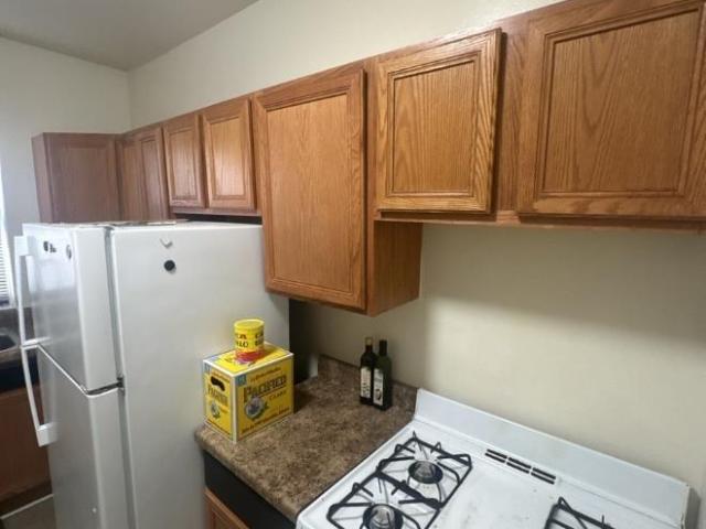 2 Br, 1 bath, Condo 408 S Maple