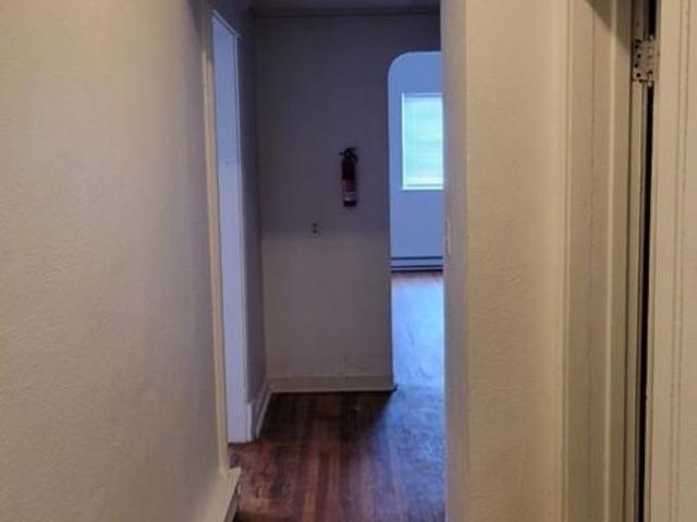 2 Br, 1 bath, Condo 409 W Bancroft St