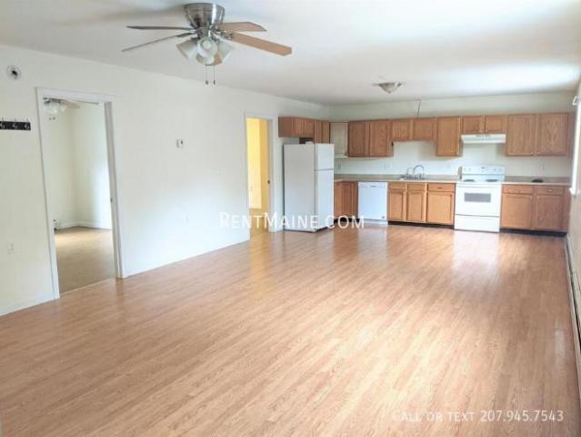 2 Br, 1 bath, Condo 40 Vafiades Ave