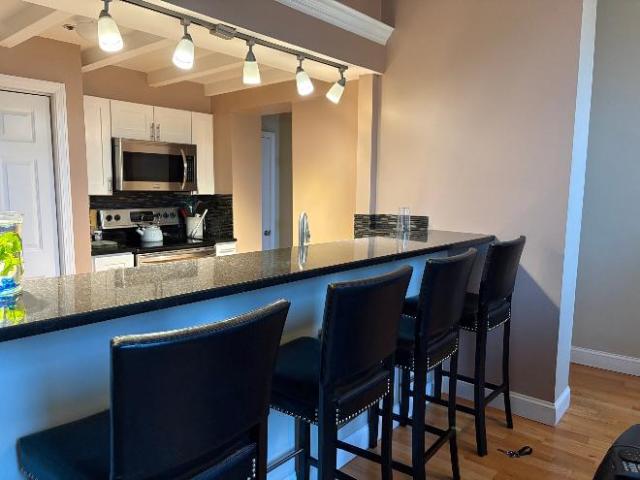 2 Br, 1 bath, Condo 40 School Street