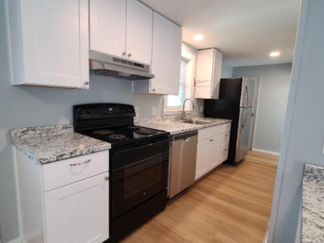 2 Br, 1 bath, Condo 40 Sullivan St
