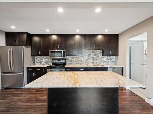 2 Br, 1 bath, Condo 4109 Harvest Ln