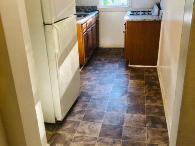 2 Br, 1 bath, Condo 4101 Fernhill Ave