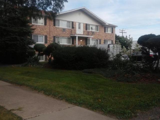 2 Br, 1 bath, Condo 4117 4123 Lindenwood Drive